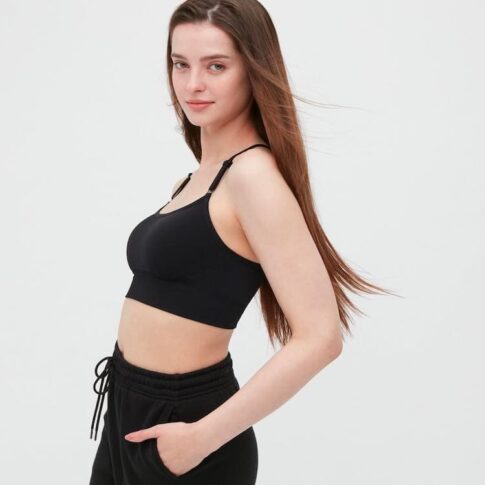 おすすめのピラティスウェア17選｜おしゃれで安い！初心者にぴったりな上下セットも | CACHI maga（カチマガ）